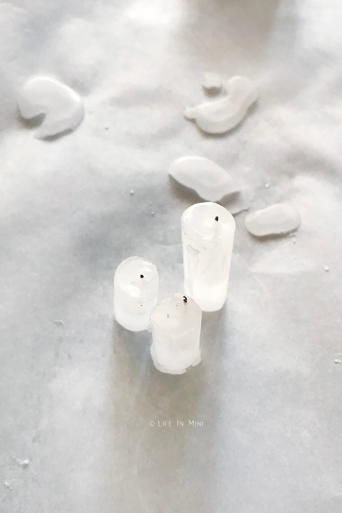 How to Make Miniature Candles – Life in Mini
