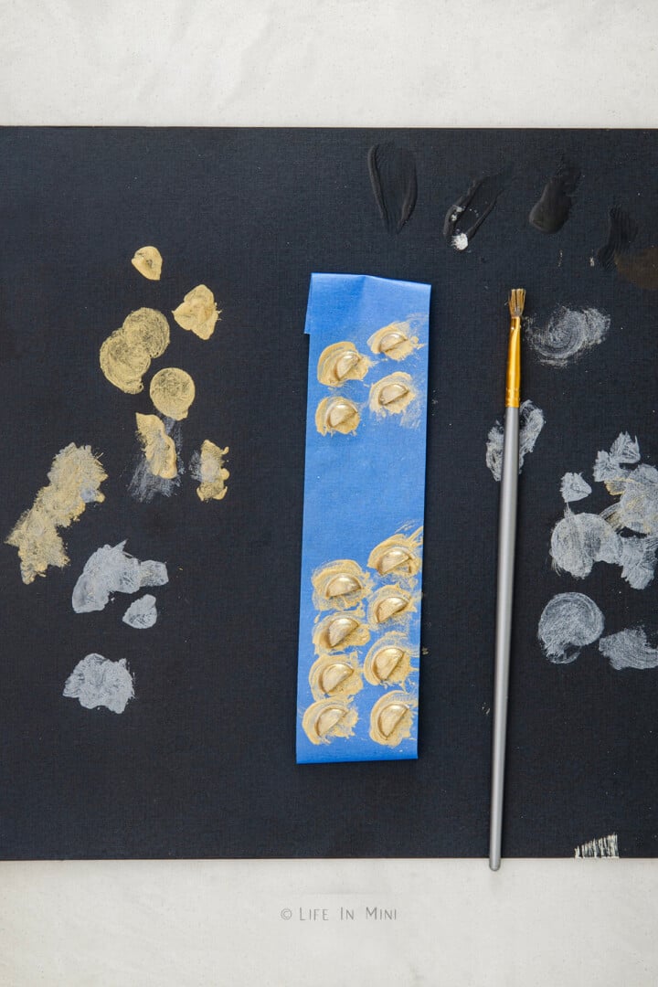 Dollhouse Dresser Miniature Drawer Pulls – Life in Mini