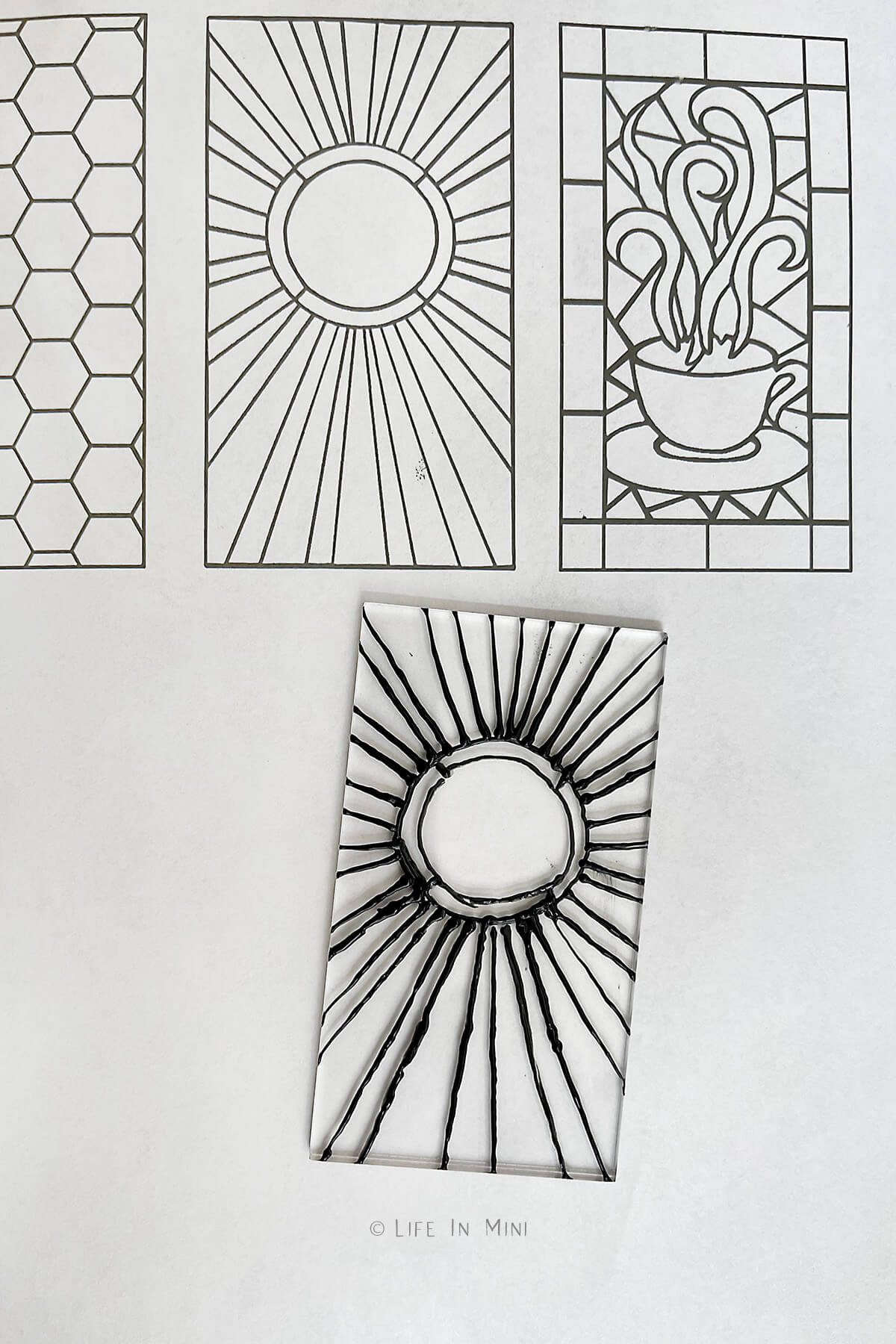 Miniature Stained Glass – Life in Mini